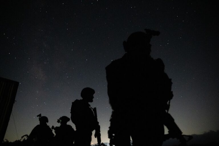 Seks soldater skadet i kamper i Sør-Syria - Med Israel for fred (MIFF)